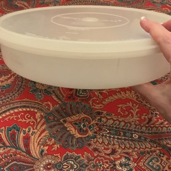 Kitchen | Vintage Large Clear Round Tupperware Seal 2249 Storage ...